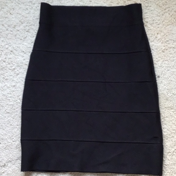 BCBGMaxAzria | Skirts | Bcbg Maxazria Black Form Fitting Stretchy Skirt ...